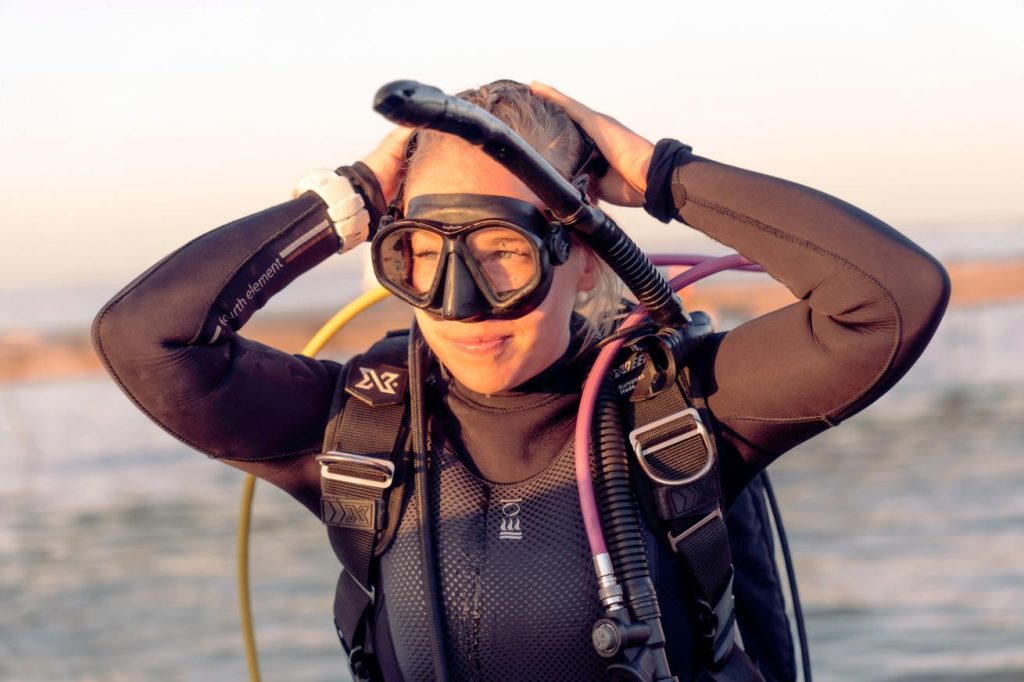 How to Choose the Right Scuba Gear for Your First Dive - Silk Road ...